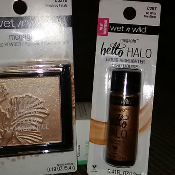 Makeup | Wet N Wild Megaglo Highlighting Powder Liquid | Poshmark